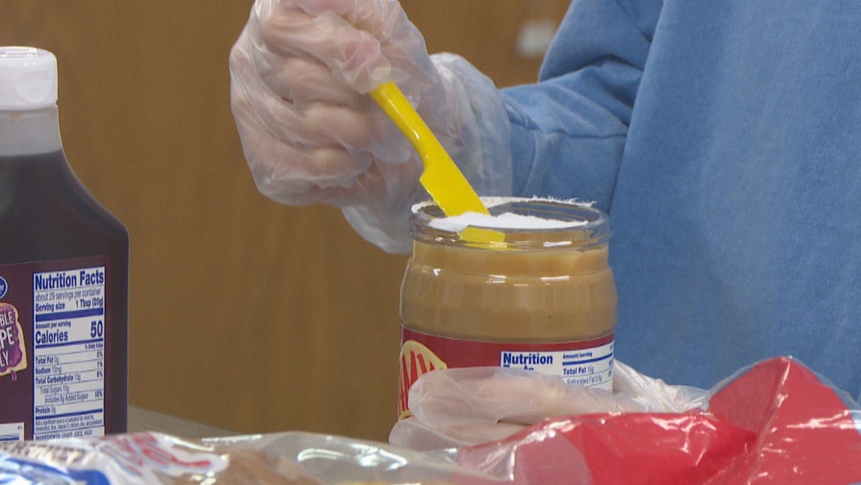 2nd Graders Help Homeless By Making, Delivering PB&J Sandwiches - CBS ...