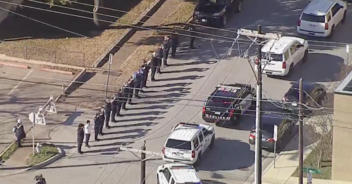 Body Of Midland Officer Killed In Line Of Duty Escorted By Fort Worth ...