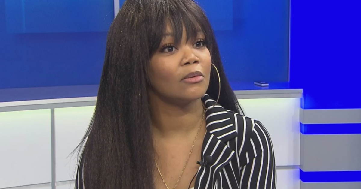 Former R. Kelly Girlfriend Describes 'Physical, Emotional Abuse' By R&B ...