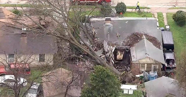 Monster "bomb cyclone" brings hurricane-force winds to Colorado - CBS News