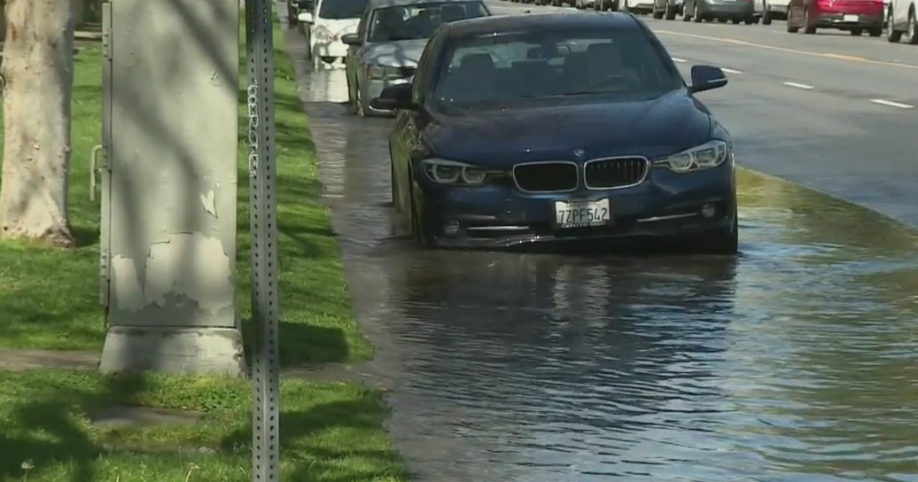 Storm Cell Above Studio City Briefly Pours Rain, Floods Streets - CBS ...