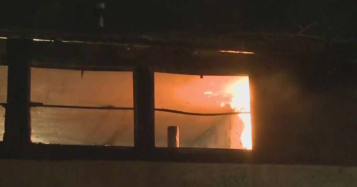 Crews Battle Fire At Lodi Machine Shop - CBS Sacramento