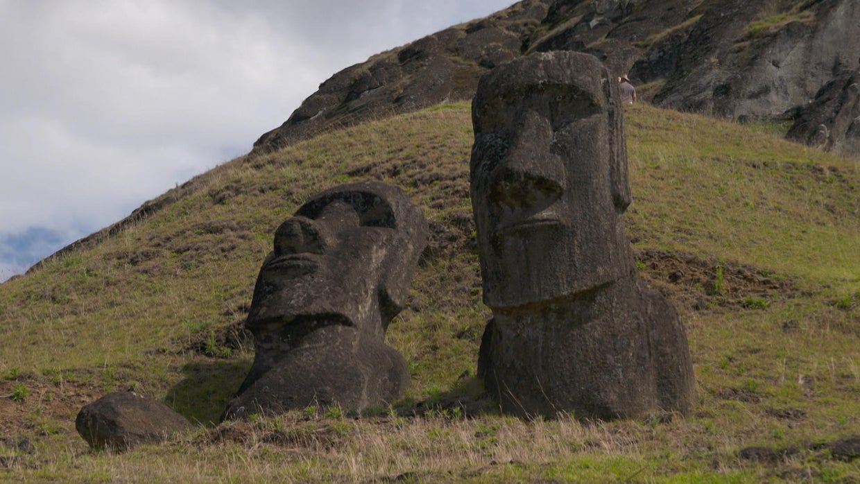 Easter Island Heads: Famous moai statues slowly fading away - 60 ...
