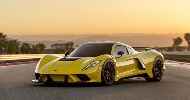 Race to 300 mph: Automakers compete for a major milestone - CBS News