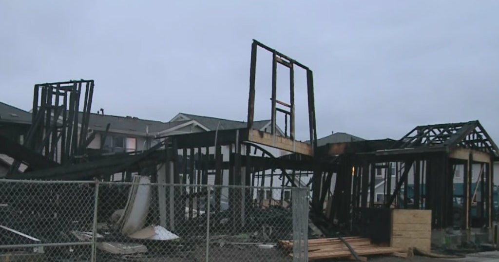 4 Homes Under Construction Destroyed In Hayward Fire - CBS San Francisco