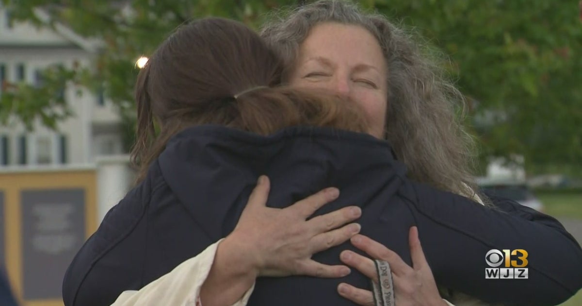 'We Are Very Hopeful' | Family, Friends Of Missing Hiker Amanda Eller ...