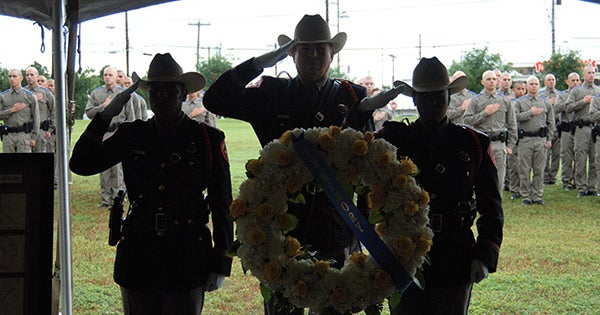 DPS Honors Memory Of Fallen Texas Officers At Memorial Service - CBS Texas