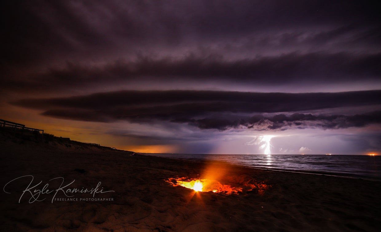 Stunning Photos Capture Lightning Off Delaware Beach - CBS Baltimore