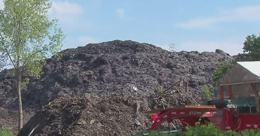 Crews begin removing contaminated soil from Dallas' 'Shingle Mountain ...
