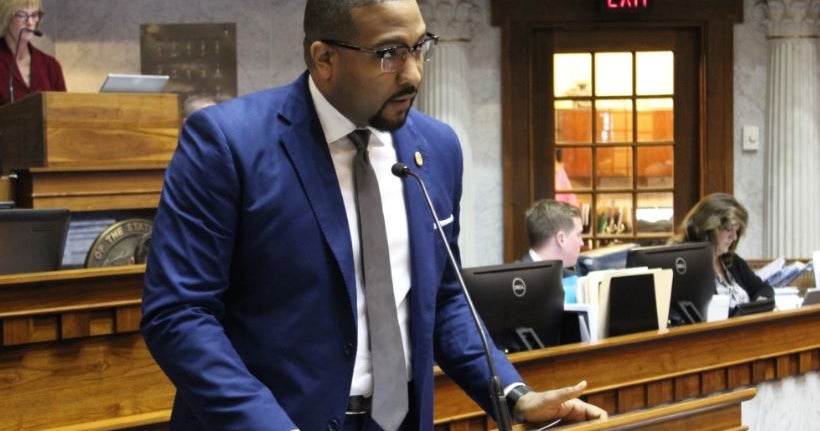 Northwestern Indiana State Senator Eyes Governor's Race - CBS Chicago