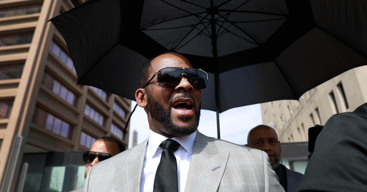 R. Kelly arrested again: New charges include child pornography ...