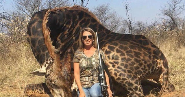 Hunter in viral giraffe photo says her "prayers were answered" - CBS News