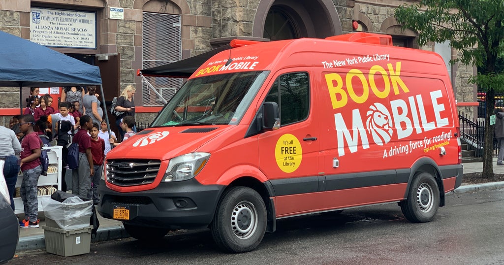 New York Public Library's Bookmobile Returns: First Stop, The Bronx ...