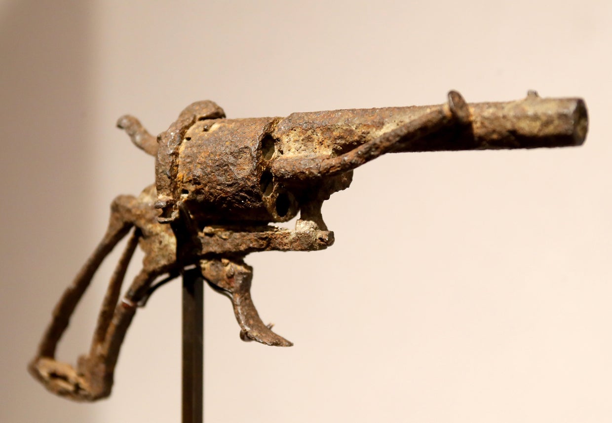 Vincent van Gogh death: Revolver believed to have been used by Vincent ...