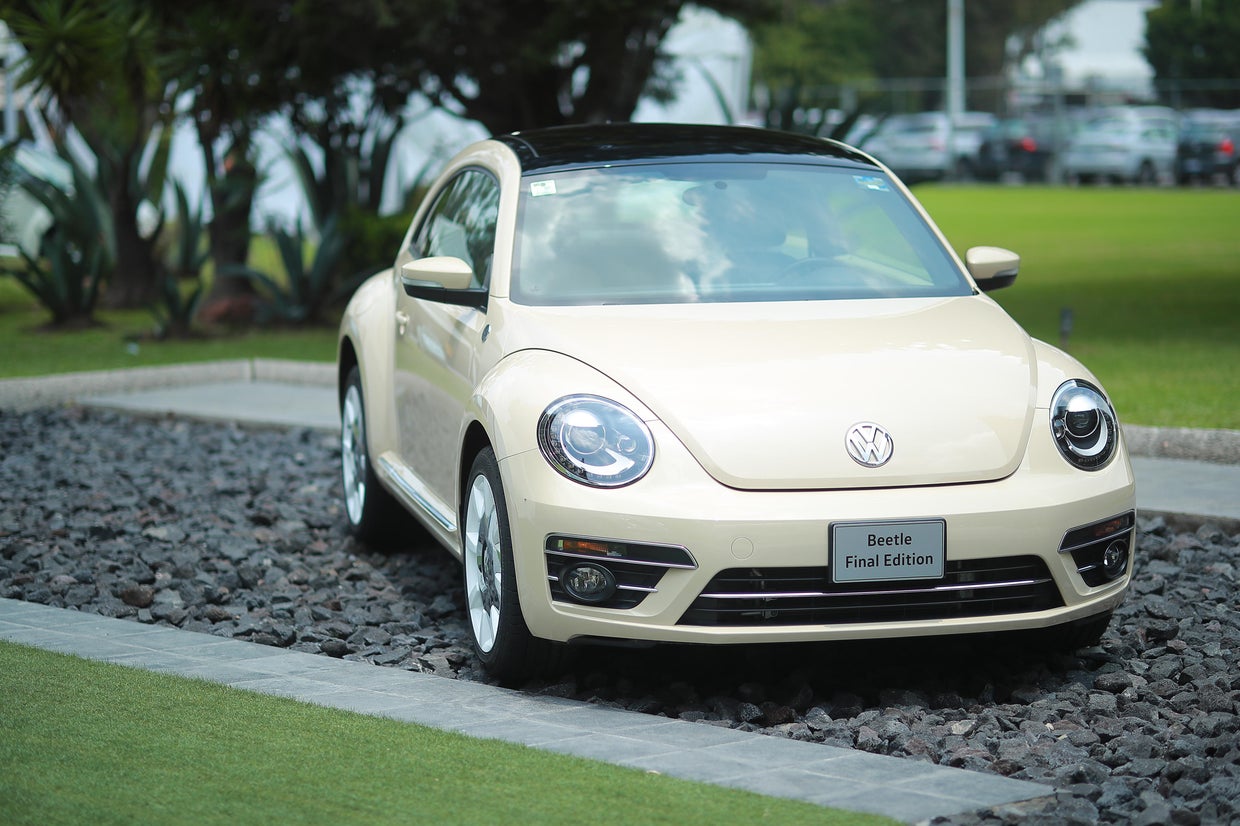 Volkswagen marks end of an era with production of the last VW Beetle ...