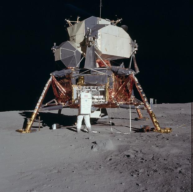 Apollo 11 anniversary: The inside story of Apollo 11's nail-biting ...