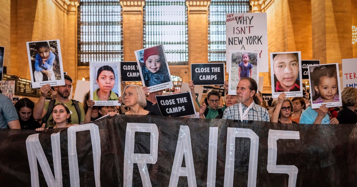 Who will be targeted in the expected ICE roundups of immigrant families ...