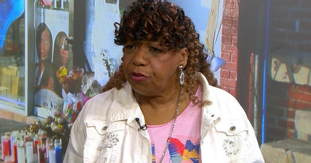 Eric Garner's mother calls for officer to be fired - CBS News