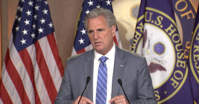 Rep. Kevin McCarthy defends Trump over "send her back" chants - CBS News