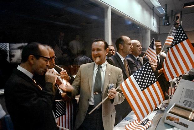 Chris Kraft has died; Legendary NASA flight director Christopher ...