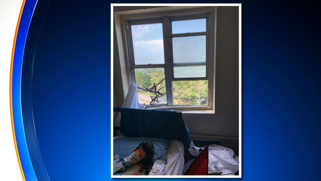 Crane Boom Breaks While Carrying Load Up Building In The East Village ...