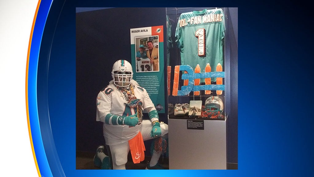 Miami Dolphins Super Fan 'Dolfan Maniac' Inducted Into Inaugural Ford ...