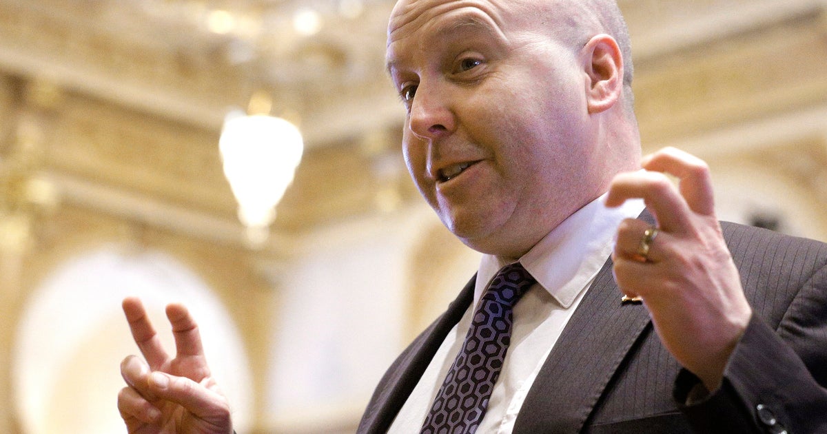 Former Illinois Sen. Tom Cullerton pleads guilty to embezzling from ...