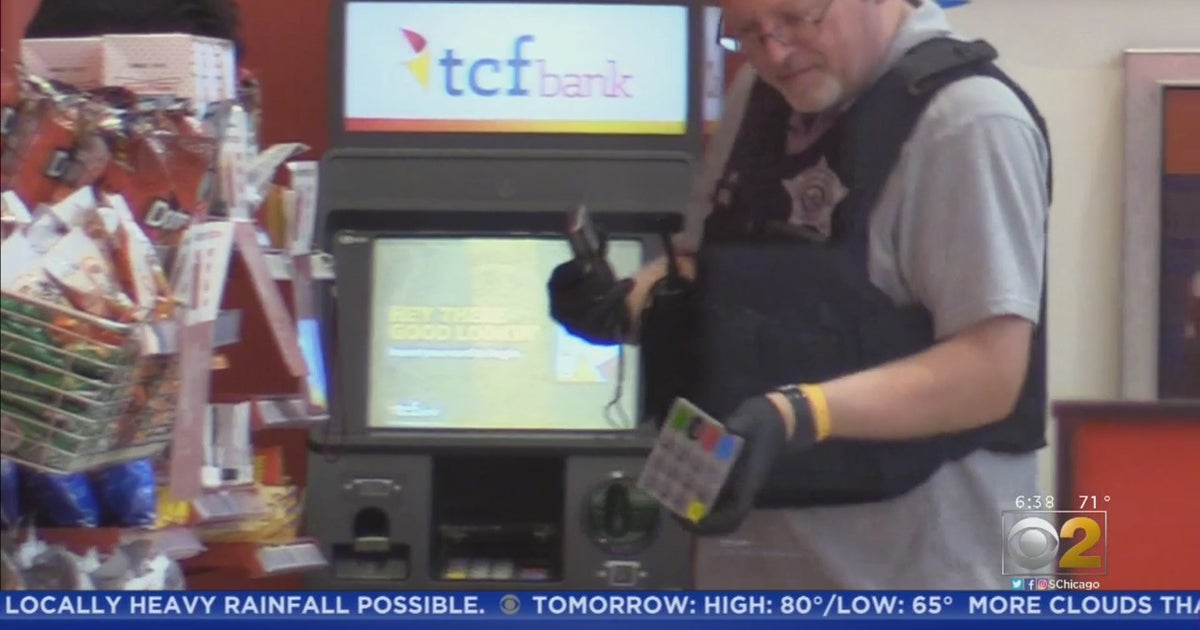Skimmer Found On ATM In Target In Chicago's Loop - CBS Chicago