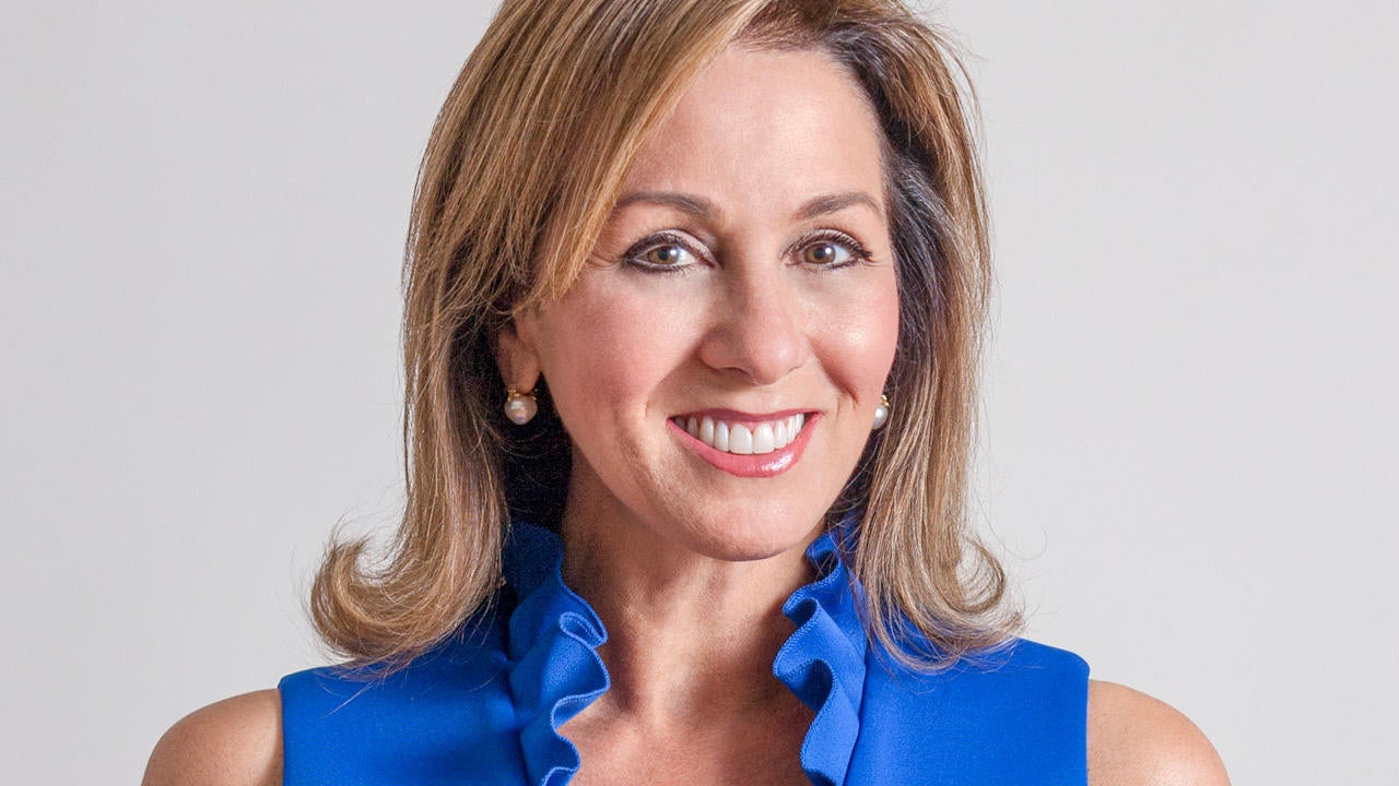 CBS News Team - Anchor & Correspondent Bios - CBS News