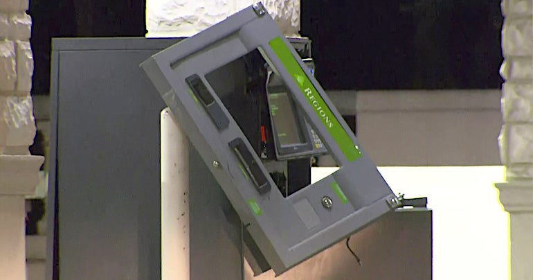 ATM Smash And Grab Thieves Hit Regions Bank In Dallas - CBS Texas