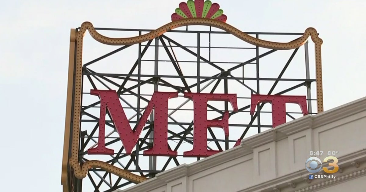 The Met Unveils New Rooftop Sign - CBS Philadelphia
