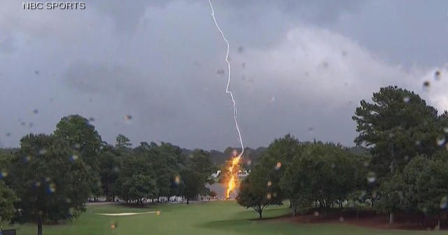 At least 5 injured in lightning strike at PGA Tournament - CBS News