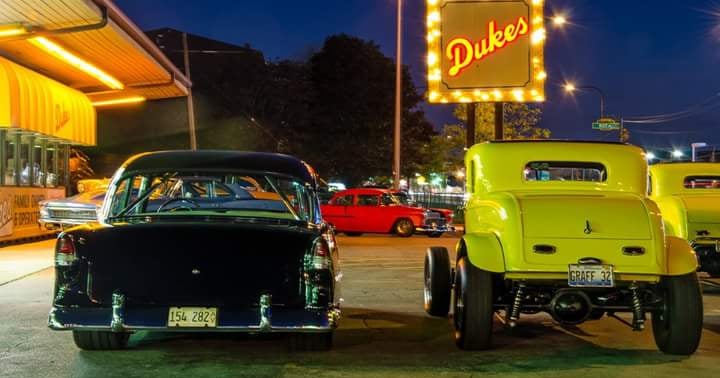 Last Day For Dukes Drive In After 44 Years In Bridgeview, Owners Hope ...