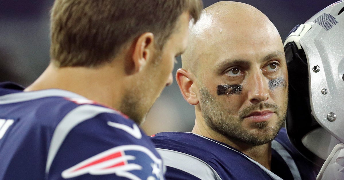 Brian Hoyer Signs With Colts, Gets $9 Million In Guaranteed Money - CBS ...