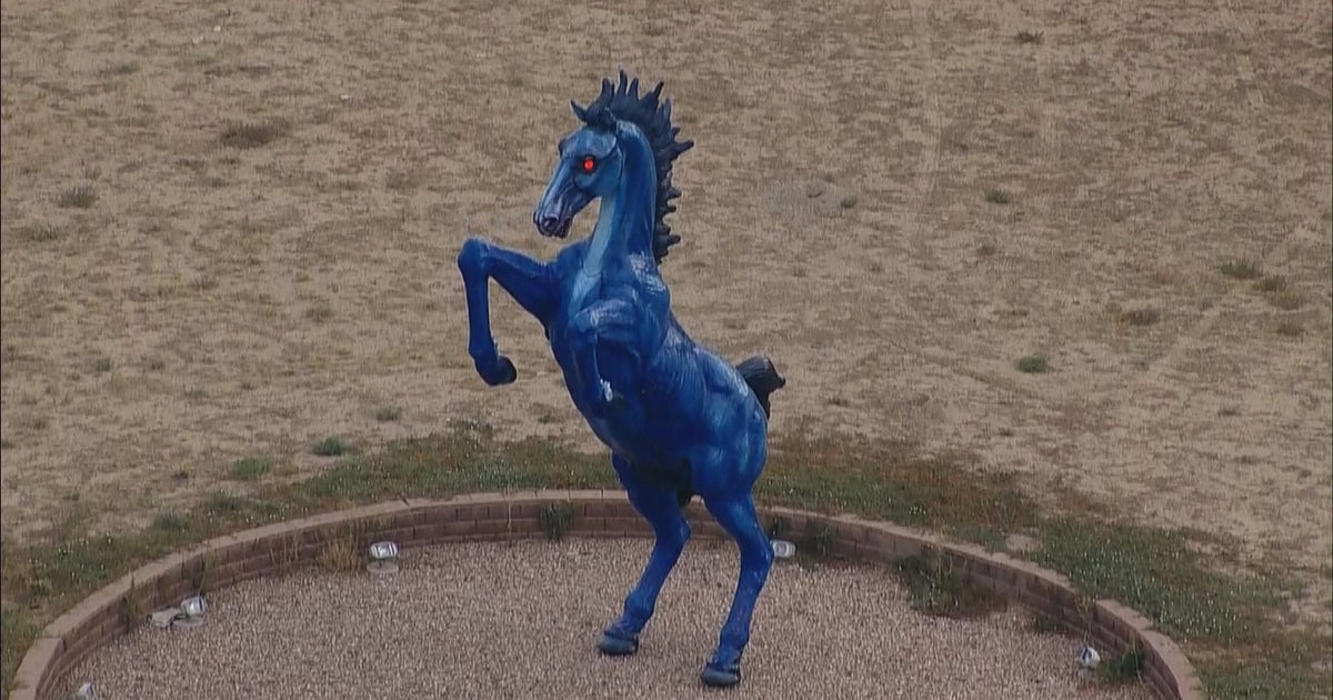 'Mustang' The Giant Blue Horse Near DIA Vandalized - CBS Colorado