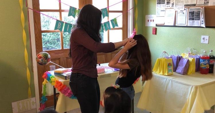 Birthdays for homeless kids: High school senior throws birthday parties ...