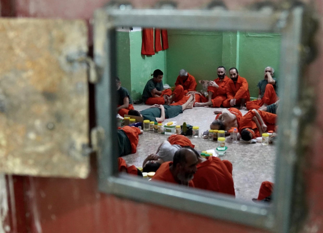 CBS News goes inside an overcrowded Syrian prison full of alleged ISIS ...