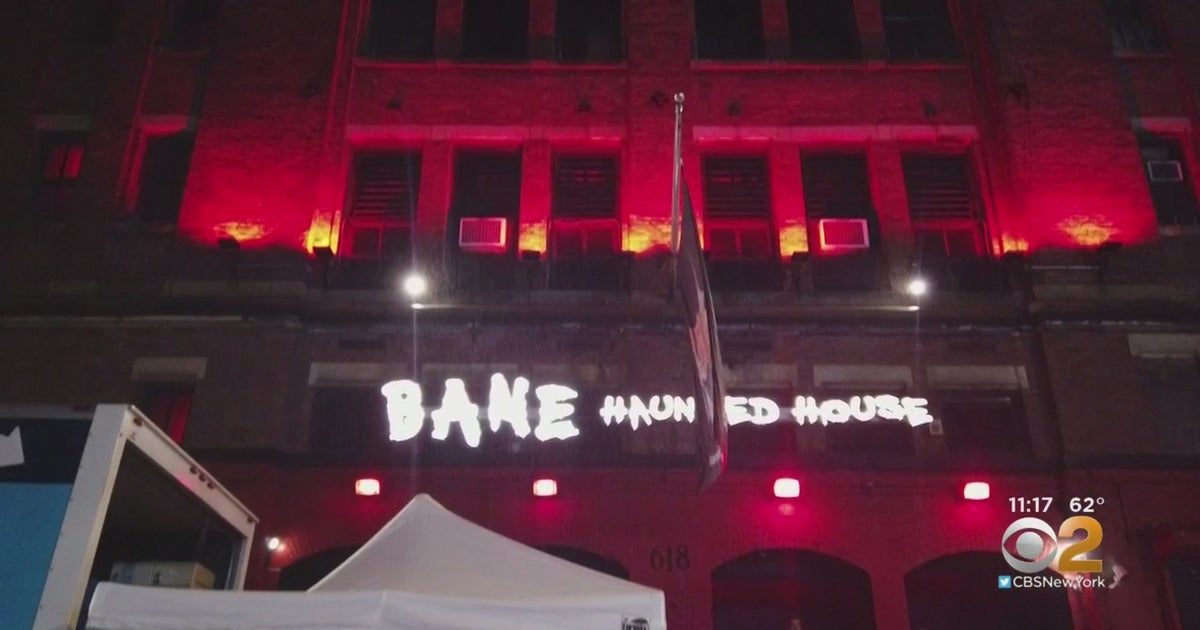 'We're Gonna Scare You!': New Jersey's Most Famous Haunted House Opens ...