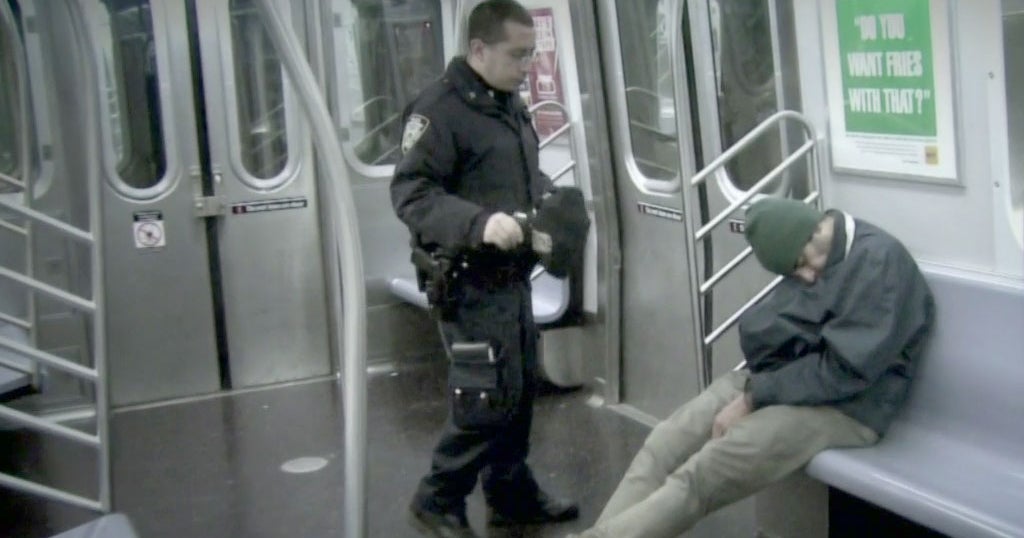 NYPD Reviewing City's Mental Health Programs - CBS New York