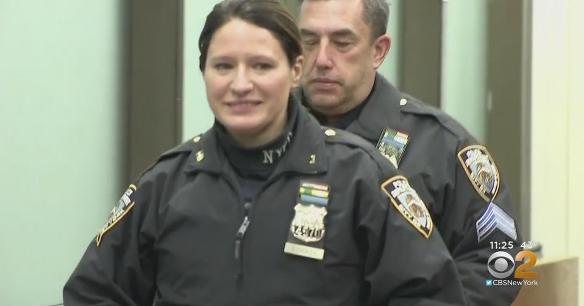 NYPD Officer Praised For Tracking Down, Saving Woman Reportedly Trying ...