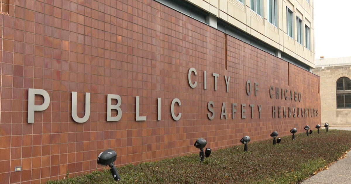 More Chicago Police Officers Headed To Streets As Part Of Multi ...