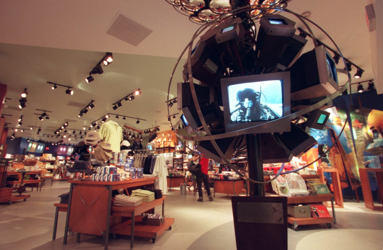 Mall stores that don't exist anymore