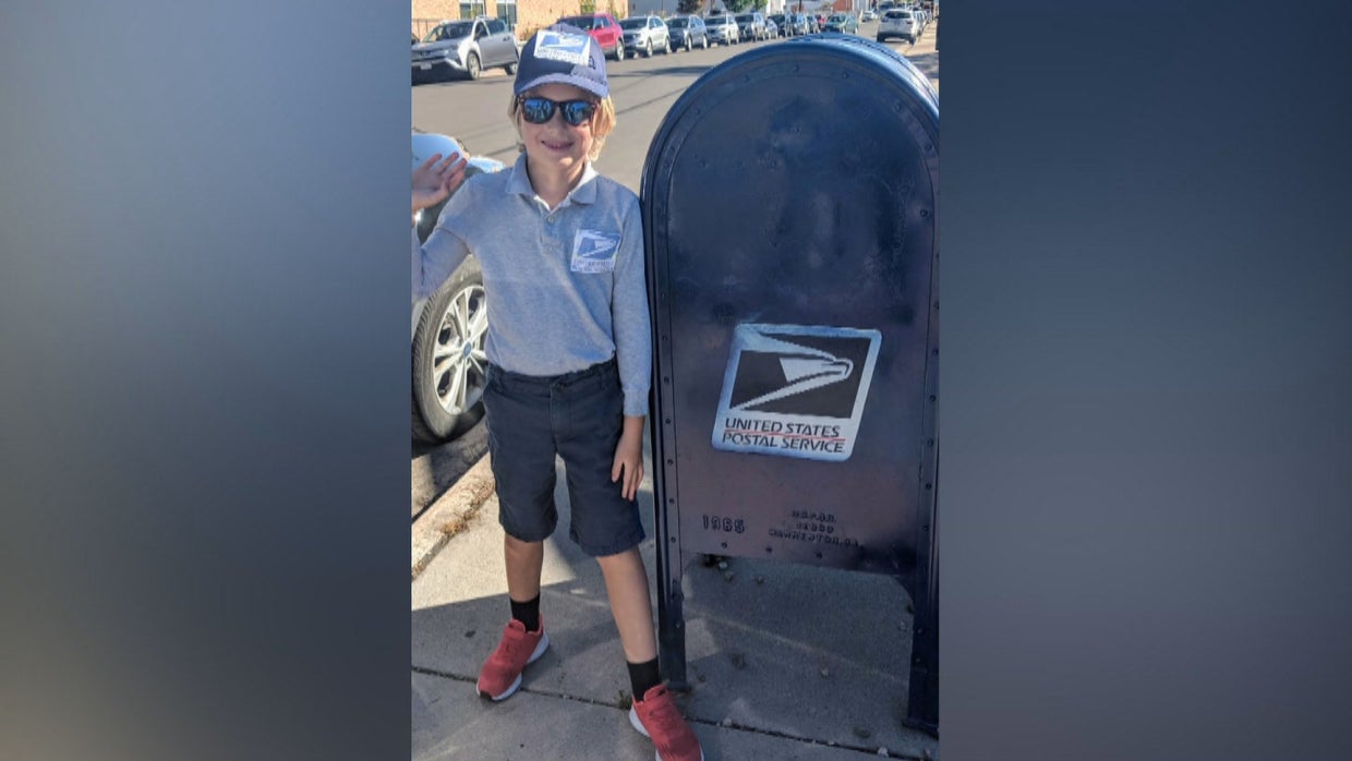 'He's So Reliable': USPS Mail Carrier Braves Snow & Cold In Denver ...
