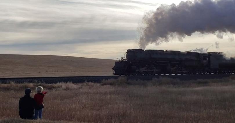 Photographer Looking For Family In Picture With 'Big Boy' - CBS Colorado