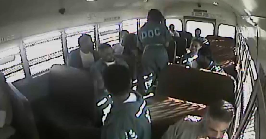 How The Cook County Jail Could Prevent Fights On Jail Buses - CBS Chicago
