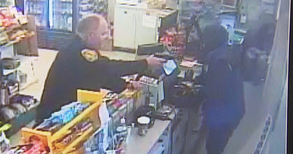 Off-Duty Newton Police Officer Stops Armed Robbery - CBS Boston