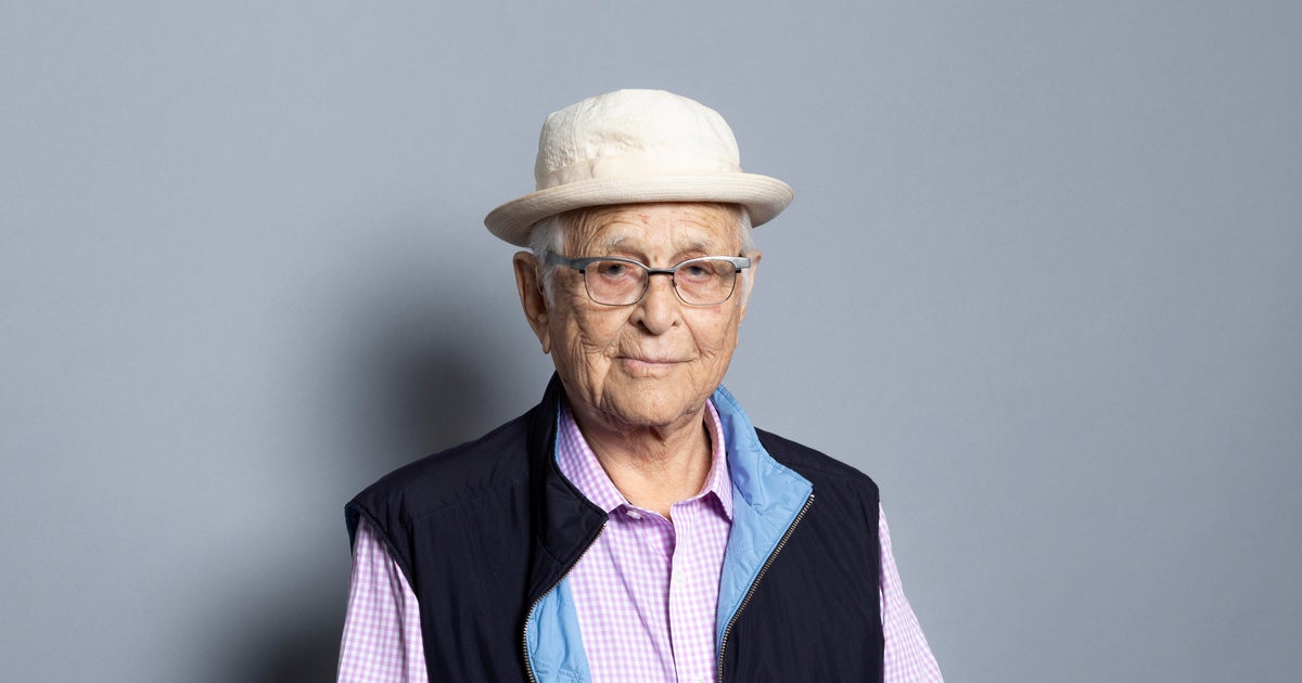 Lear Buys Declaration Of Independence - CBS News