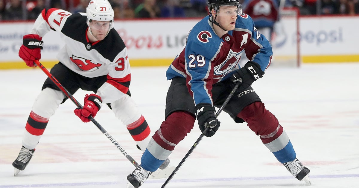 MacKinnon, Francouz Help Carry Avs Past Devils, 3-1 - CBS Colorado