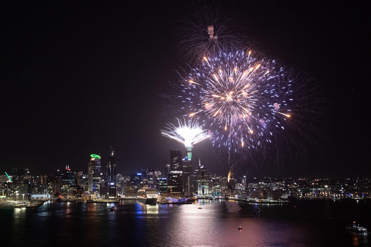 New Year's Eve 2020: Happy New Year events, fireworks and celebration ...