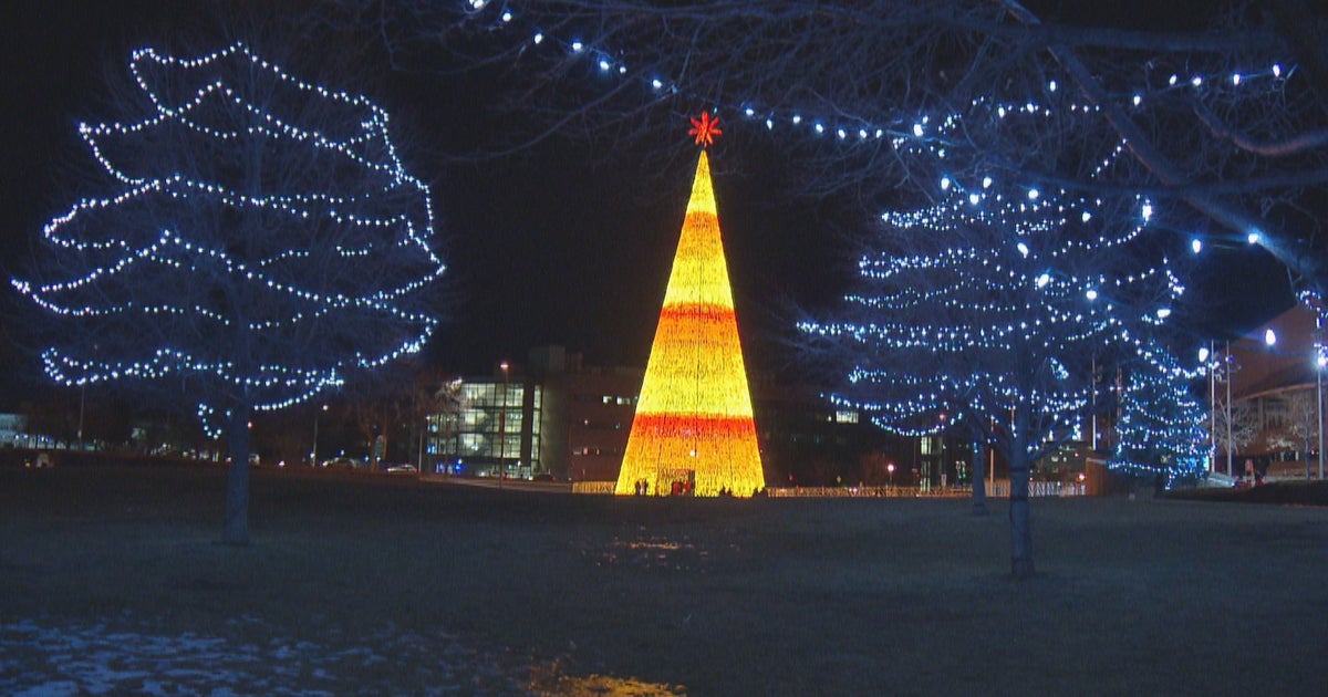 Mile High Holidays Continues Through Stock Show - CBS Colorado